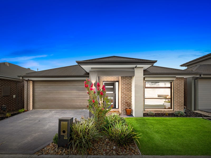 96 Treeve Parkway, Werribee, VIC 3030 - realestate.com.au