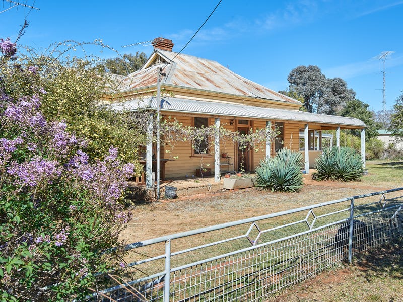 35 Spring Street, Ganmain, NSW 2702 - realestate.com.au