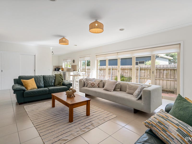 20A Nixon Street, Rosebud, Vic 3939 - Property Details