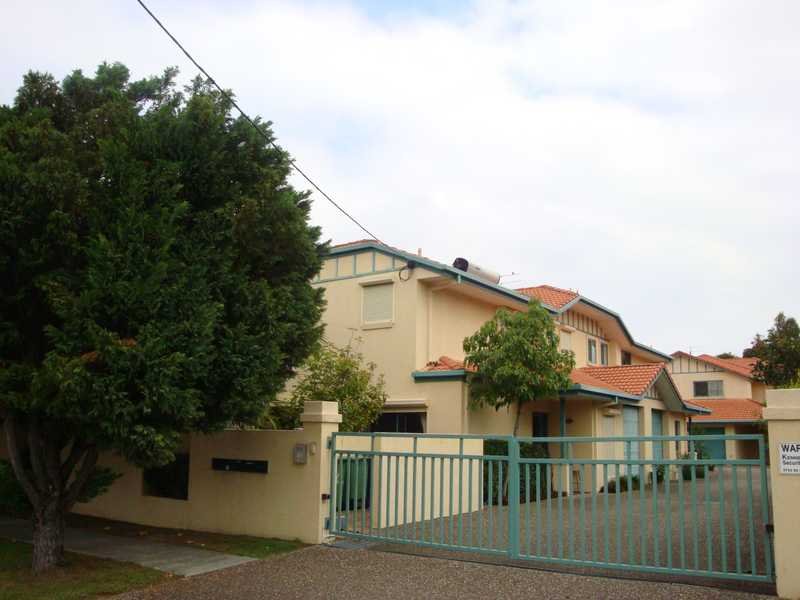 1/4 Gordon Street, Labrador, Qld 4215 - Property Details