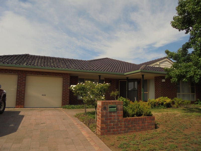 8 Janelle Street, South Tamworth, NSW 2340 - realestate.com.au