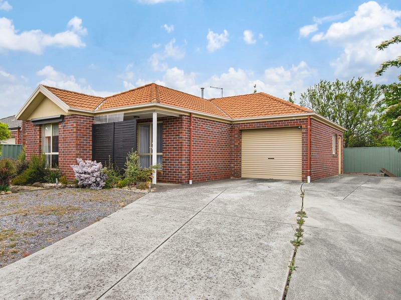 21 Domain Gardens, Sebastopol, VIC 3356 - realestate.com.au