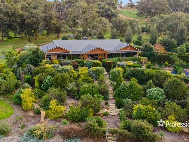 166 Ridgewood Loop, Bullsbrook, WA 6084 - Property Details