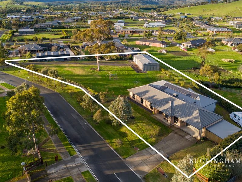 8 Parrot Drive, Whittlesea, Vic 3757 - Property Details