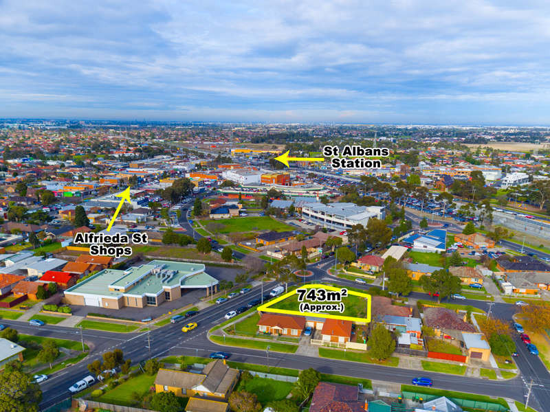 32 Victoria Cres, St Albans, VIC 3021 - realestate.com.au