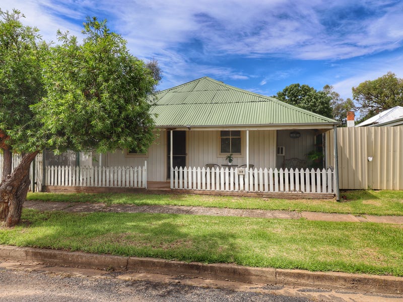 38 Main Street, Gooloogong, NSW 2805 - Property Details
