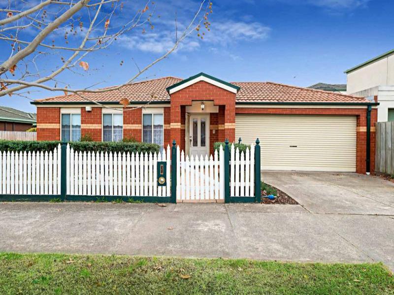 1/157 Cooper Street, Essendon, Vic 3040 - Property Details