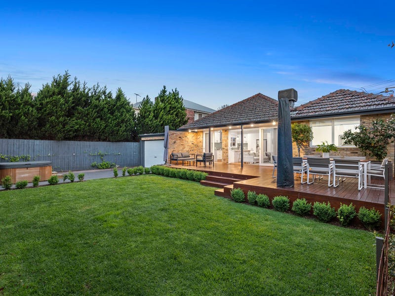 425 Bluff Road, Hampton, Vic 3188 - Property Details
