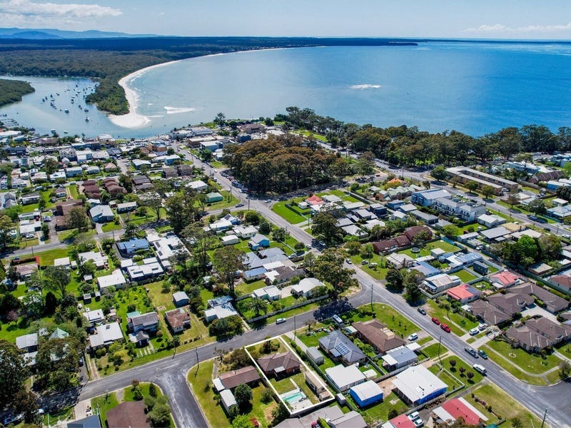 16 Beecroft Street, Huskisson, NSW 2540 - Property Details