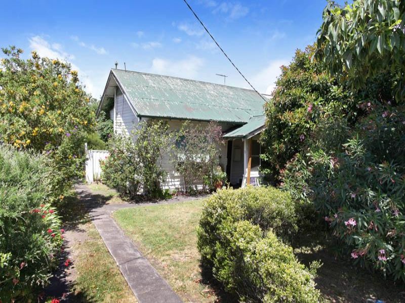 5 Windsor Avenue, Strathmore, Vic 3041 - Property Details