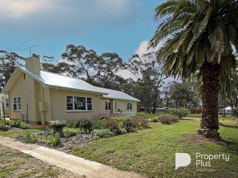 2 Alice Street, Dunolly, Vic 3472 - Property Details