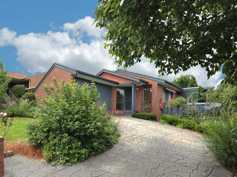 13 Amelia Close, Beaconsfield, Vic 3807 - Property Details