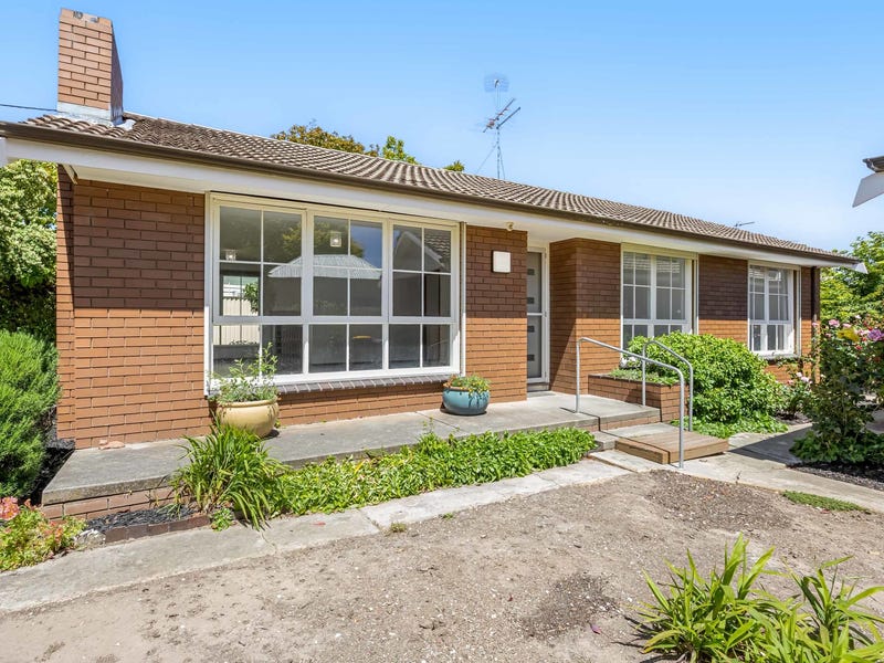 1/19 Victoria Street, Sebastopol, Vic 3356 - Property Details