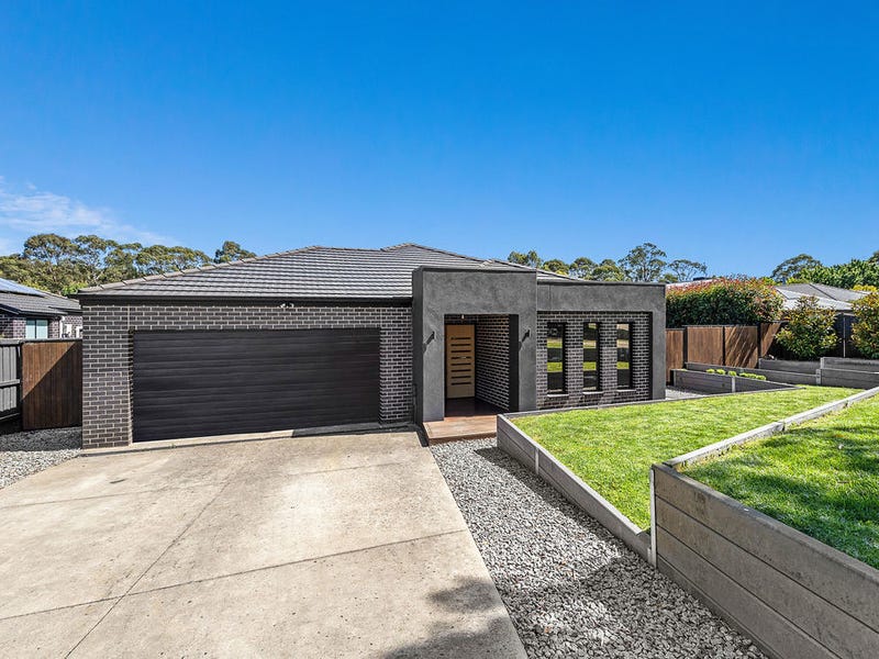 Sold Property Prices & Auction Results in 4 Whistler Cl, Brown Hill ...
