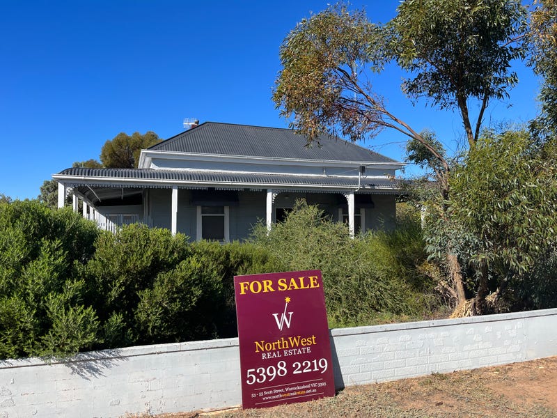 8 HOPE ROAD, Hopetoun, Vic 3396 - Property Details