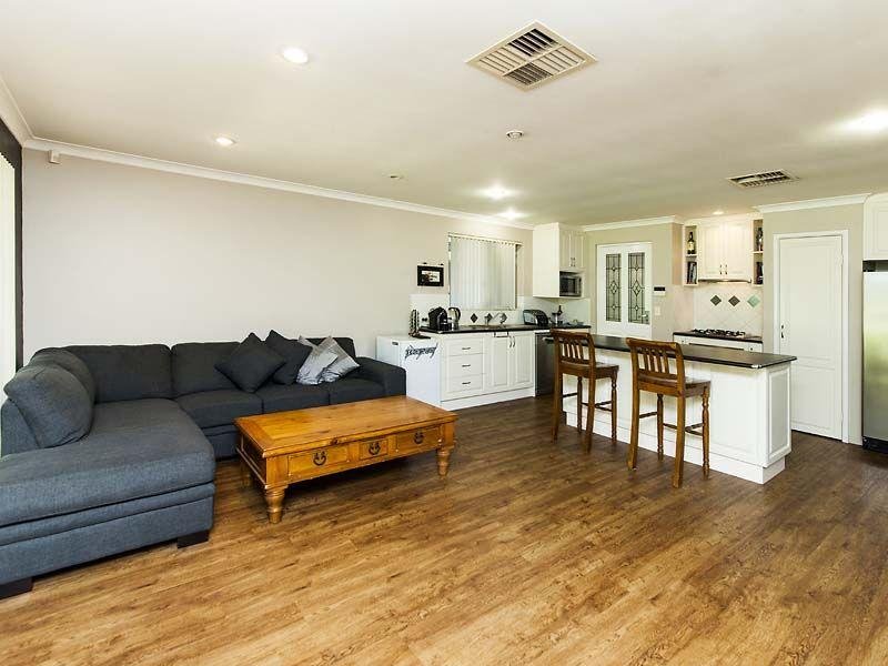 26 Rothesay Court, Cooloongup, WA 6168 - Property Details