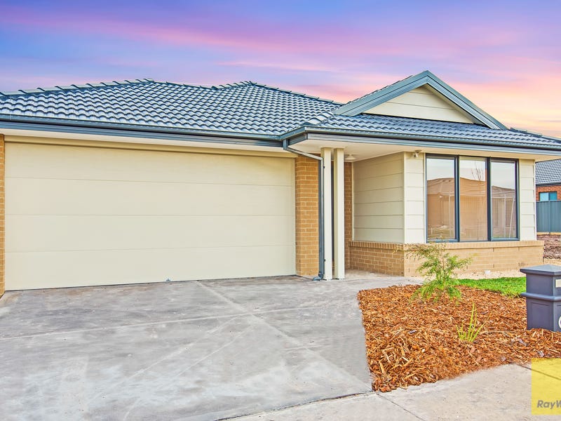 8 Command Road, Craigieburn, Vic 3064 - Property Details