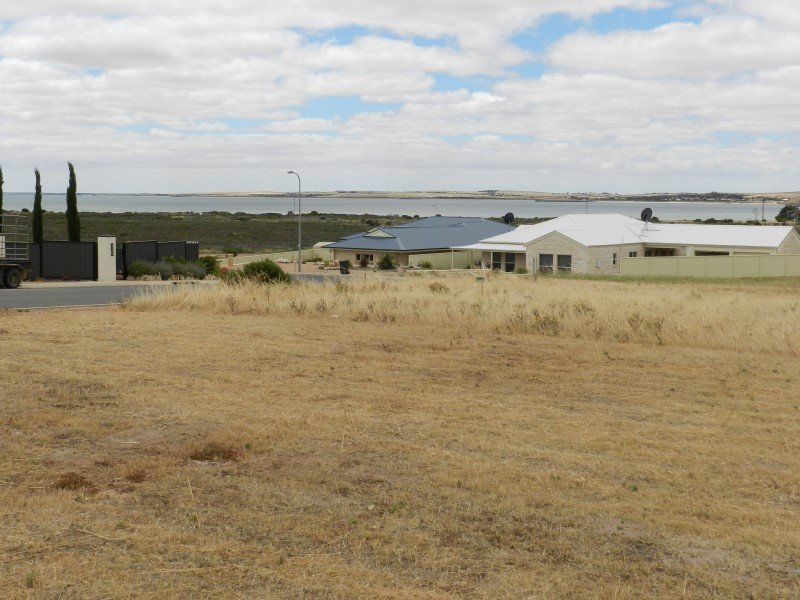 15 Herbert Edwards Drive, Streaky Bay, SA 5680 - realestate.com.au 15 Herbert Edwards Drive, Streaky Bay, SA 5680 - realestate.com.au