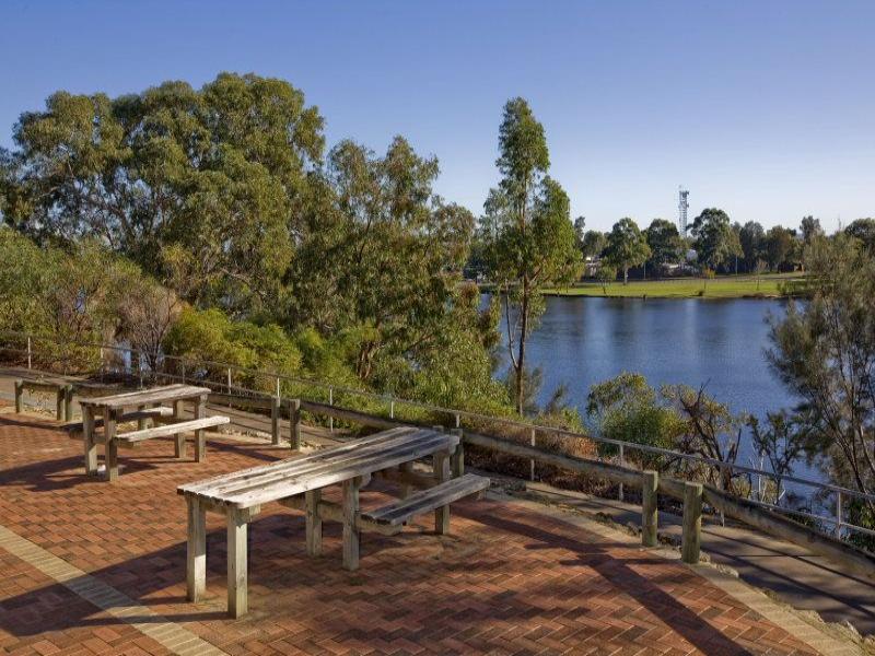21/54 Nannine Place, Rivervale, WA 6103 - Property Details