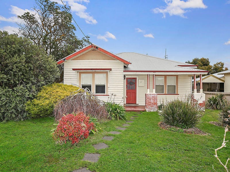 27 Scott Street, Colac, VIC 3250 - realestate.com.au