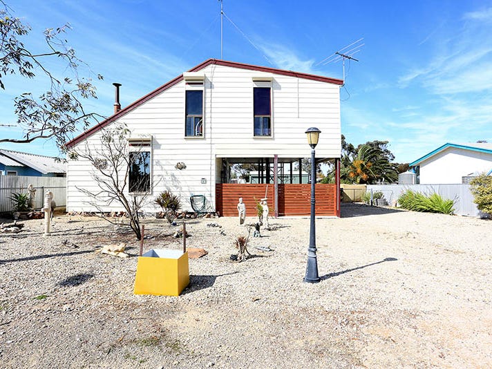 8 Moonta Terrace, Clinton, SA 5570 - Property Details