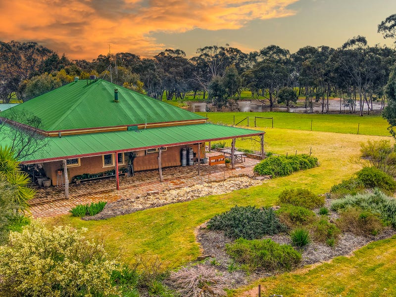 112 Meudell Road, Shelbourne, Vic 3515 - Property Details