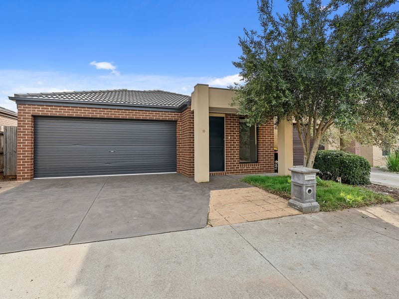 10/36 Somerton Court, Darley, Vic 3340 - Property Details