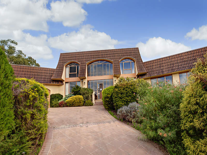 1 Harris Road, Donvale, Vic 3111 - Property Details