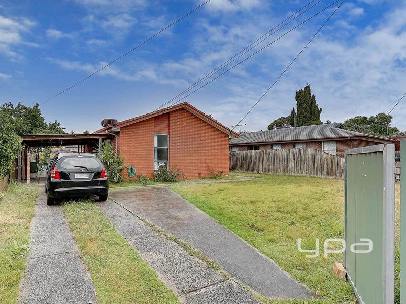 11 Bushfield Crescent, Coolaroo, Vic 3048 - Property Details