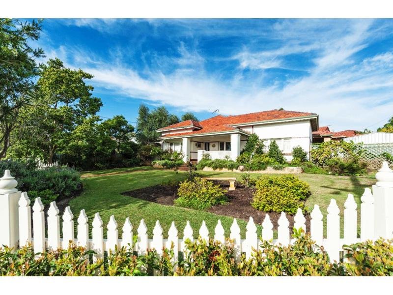 22 Willcock Street, Ardross, WA 6153 - Property Details