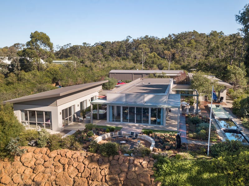 2 Panoramic Close, Quindalup, WA 6281 - Property Details