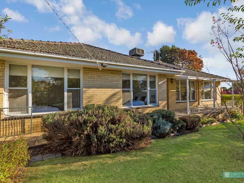 63 Curtin Street, Flora Hill, VIC 3550 - realestate.com.au