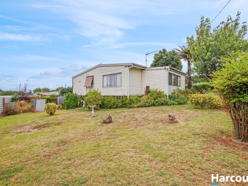 11 Ritchie Street, Leongatha, Vic 3953 - Property Details