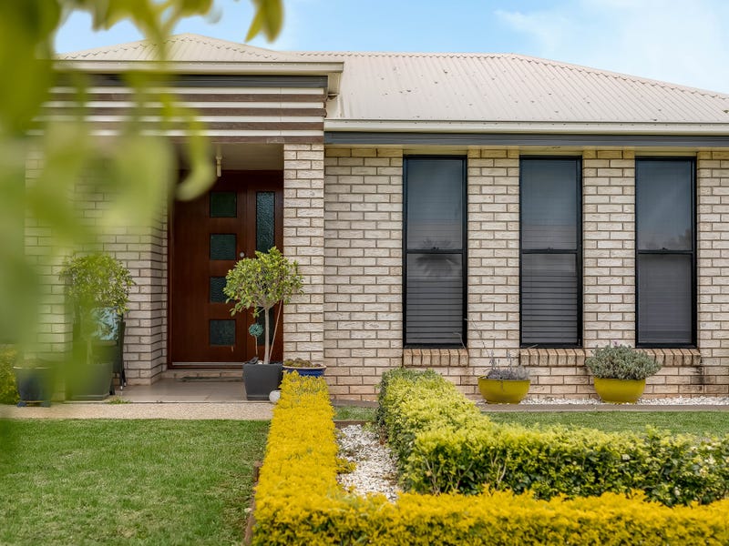 23 Pugh Street, Middle Ridge, QLD 4350 - realestate.com.au