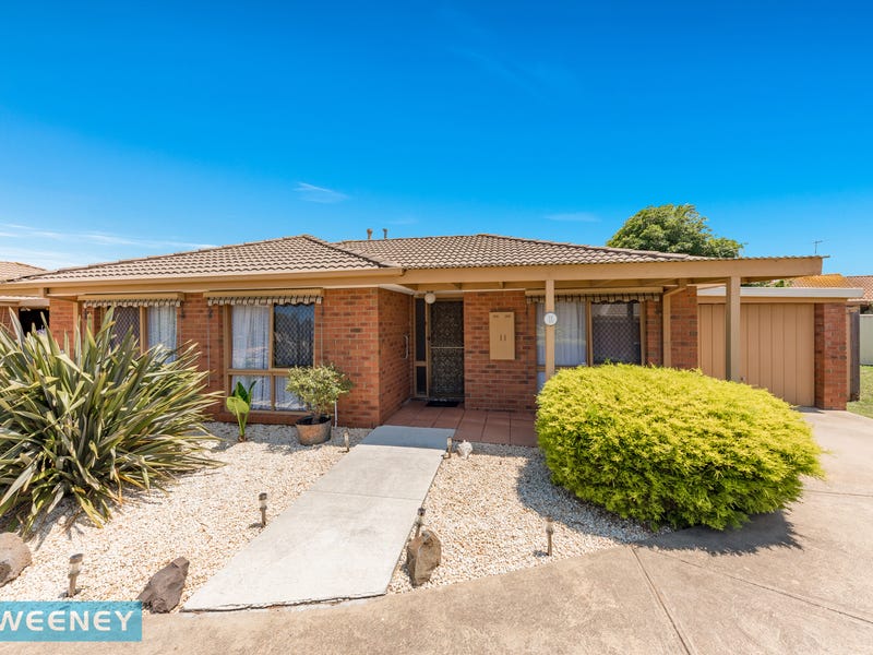 11 The Court, Hoppers Crossing, VIC 3029 - realestate.com.au
