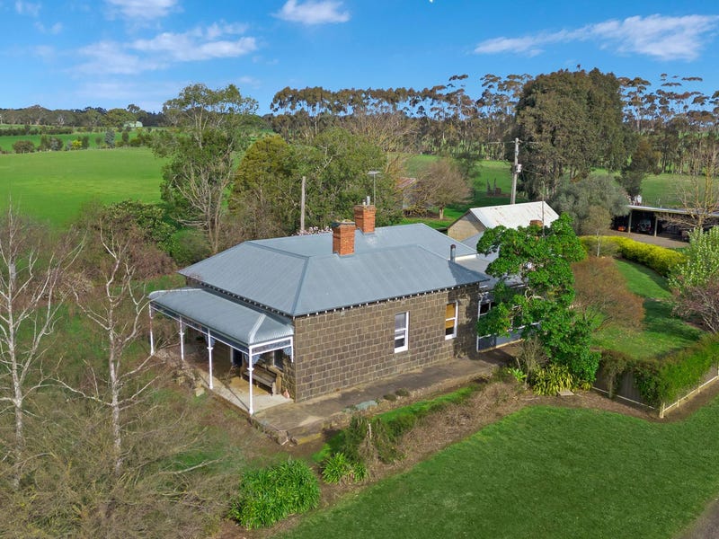 3 Bedroom Houses for Sale in Hamilton, VIC 3300 - realestate.com.au