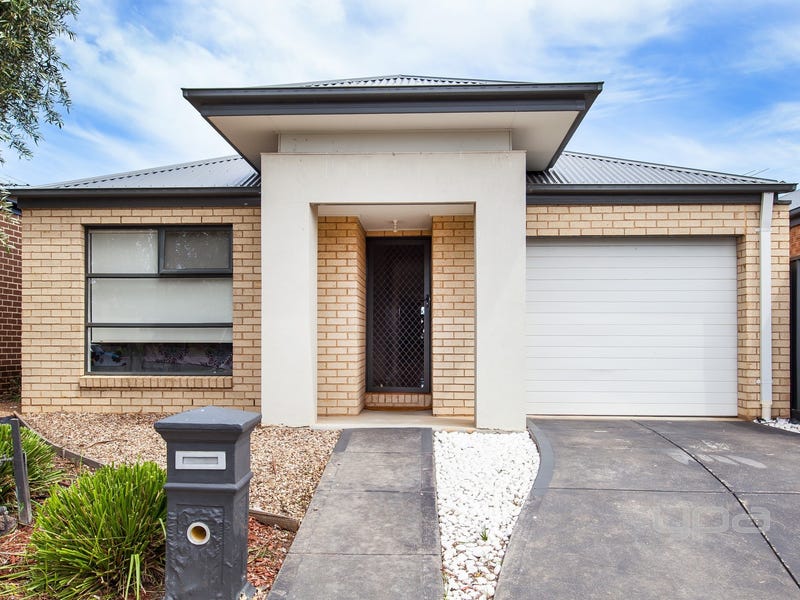 32 Mayesbrook Road, Manor Lakes, VIC 3024 - realestate.com.au