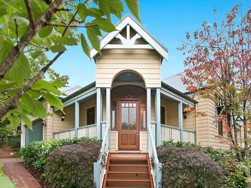 8 Cross Street, Blackheath, NSW 2785 - realestate.com.au