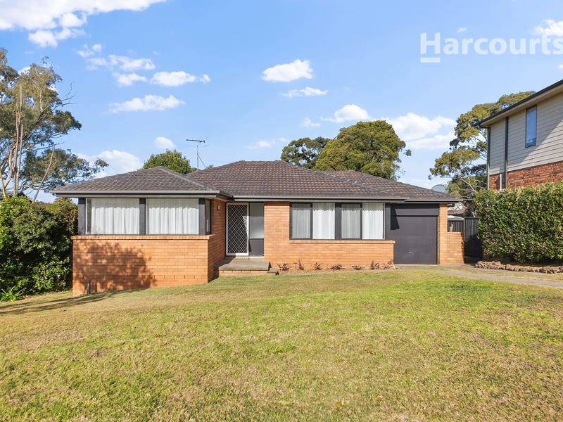 63 Manooka Crescent, Bradbury, NSW 2560 - Property Details