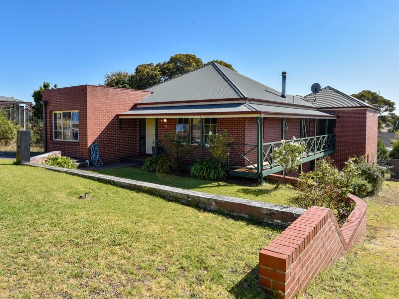 9 Hutchesson Street, Millicent, SA 5280 - Property Details