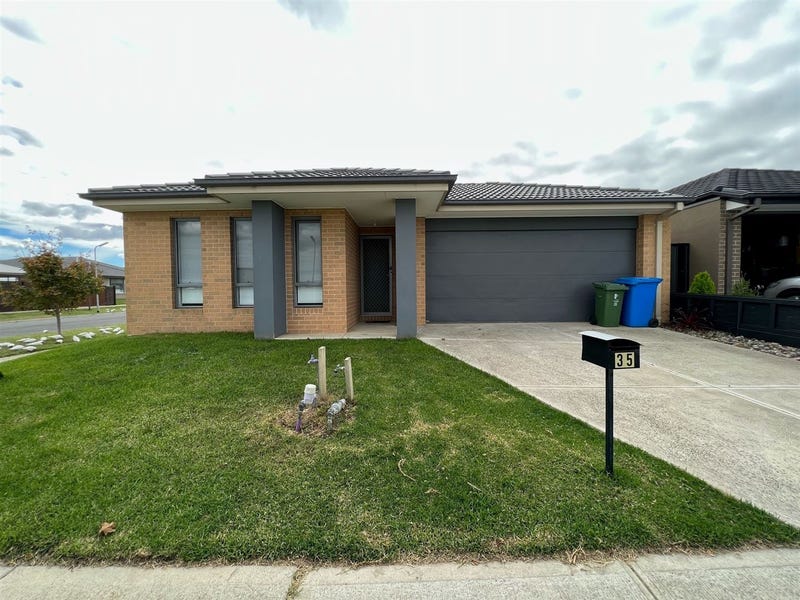35 Springleaf Avenue, Clyde North, VIC 3978 - realestate.com.au