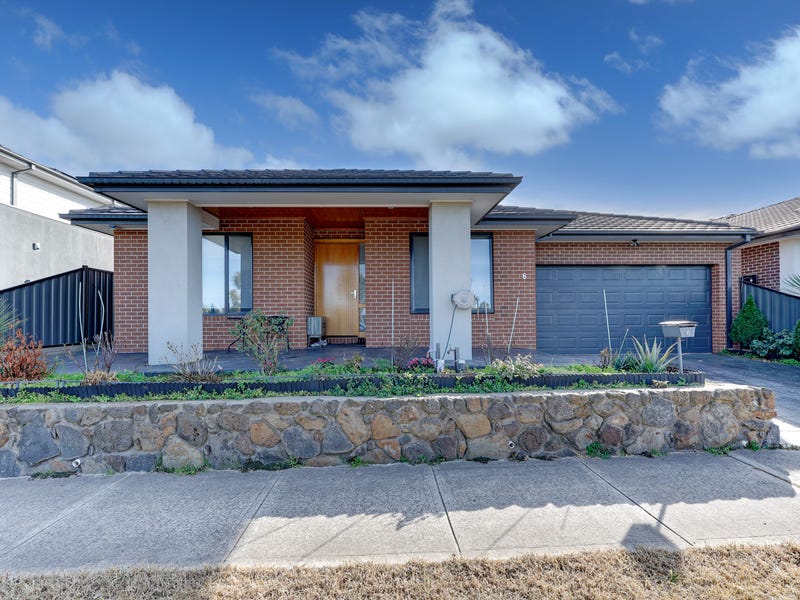 6 Inglis Place, Kalkallo, Vic 3064 - Property Details