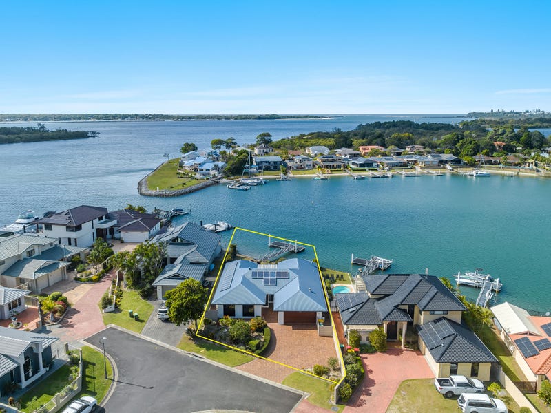 14 Edgewater Close, Yamba, NSW 2464 - Property Details