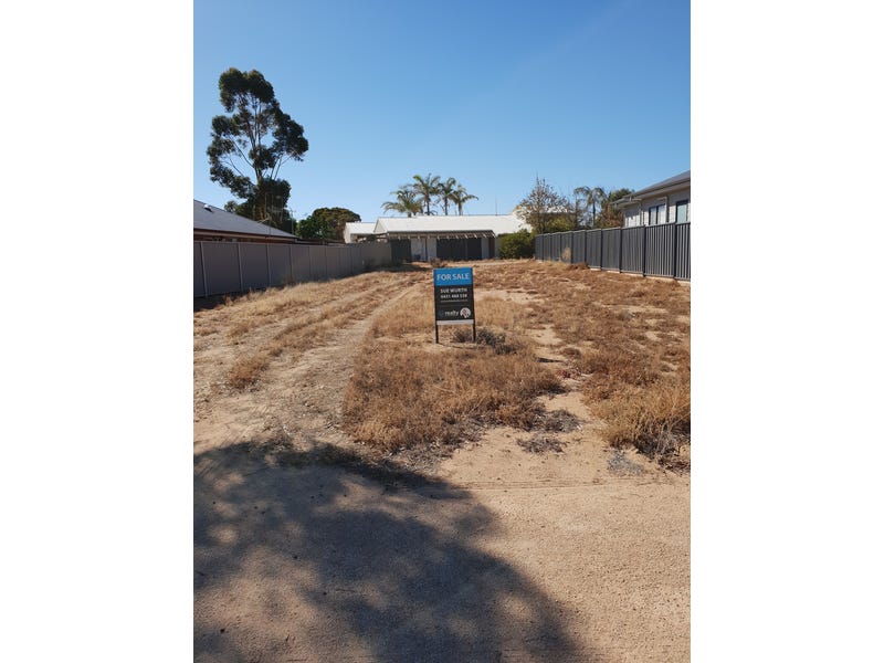 8 Fairway Avenue, Barmera, SA 5345 - realestate.com.au