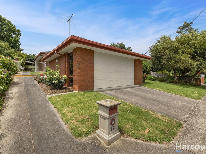 12 Bennett Street, Drouin, VIC 3818 - realestate.com.au