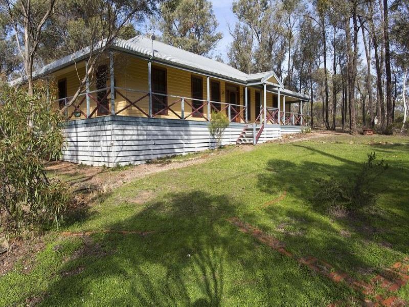 17 Victoria Street, Tarnagulla, Vic 3551 - Property Details