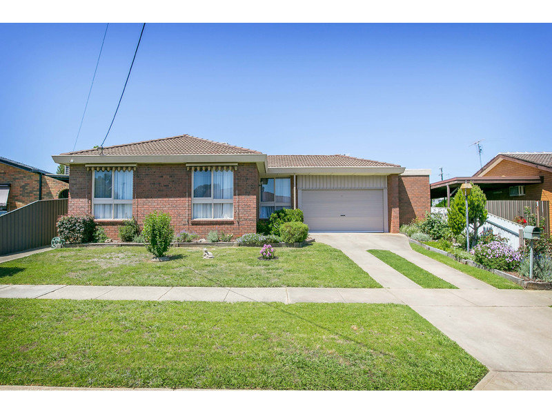 11 Elsa Court, Wodonga, Vic 3690 - Property Details