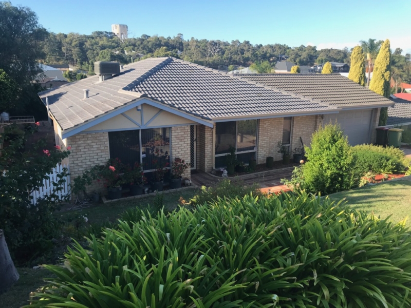 10 Caledonia Rise, Australind, WA 6233 - Property Details