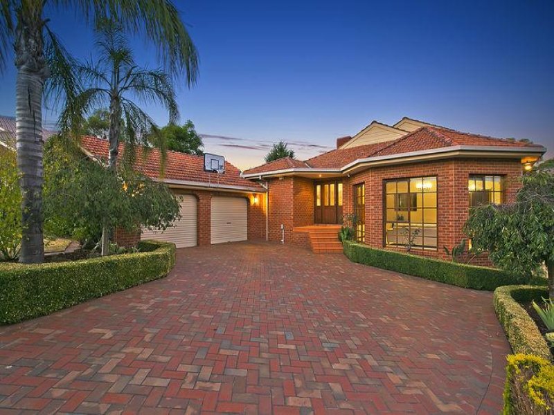 10 Daintree Rise, St Helena, VIC 3088 - realestate.com.au