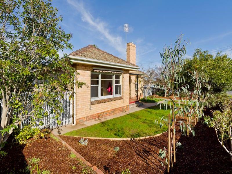 72 Duke Street, Castlemaine, Vic 3450 - Property Details